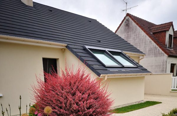 Transformation d'une fenêtre classique en JUMO - Une Histoire de Toit ...