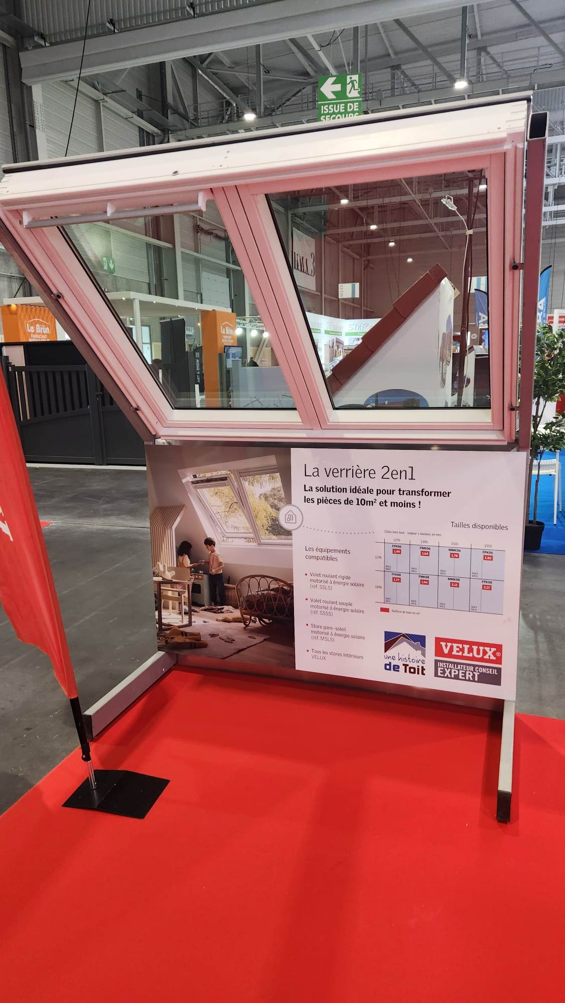Présentation en avant première de la verrière VELUX 2 en 1 à la Foire d ...